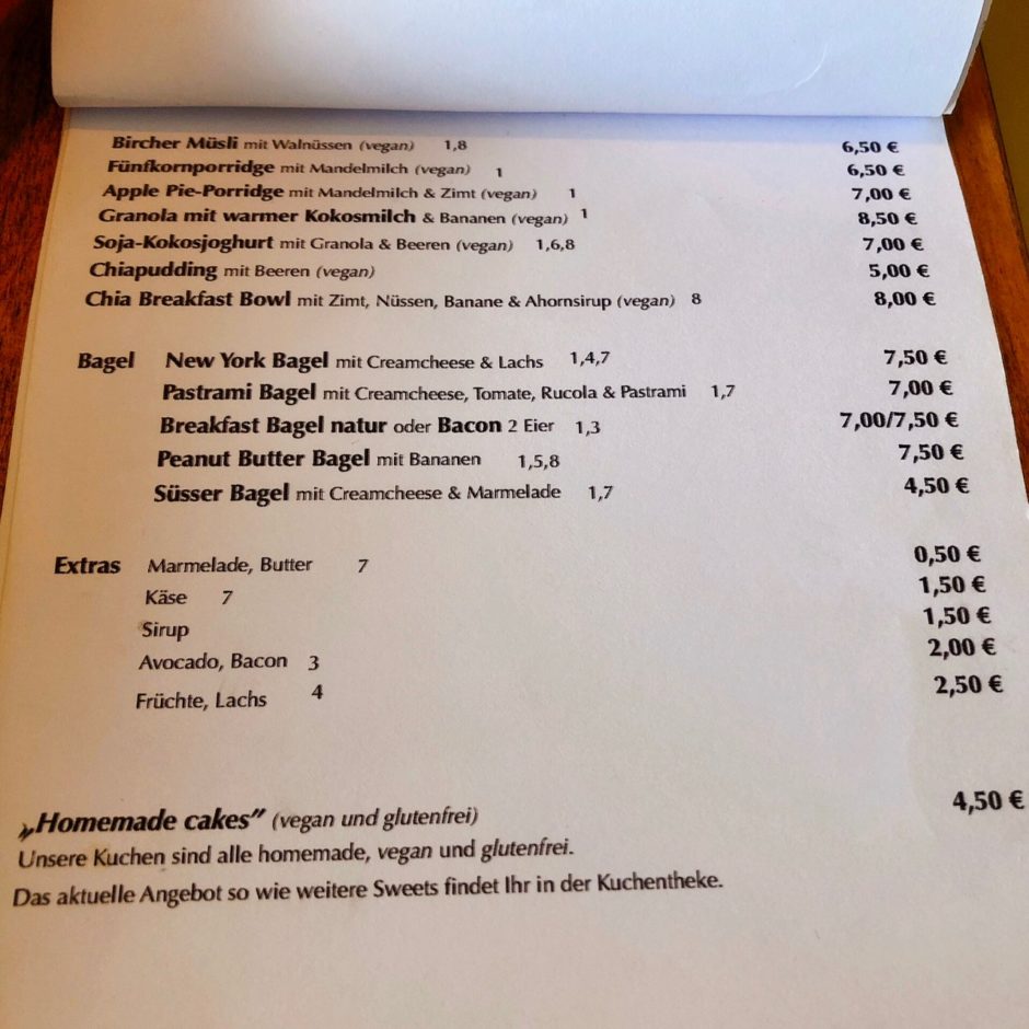 【Lina’s Coffee】パンケーキが美味しかったデュッセルドルフのカフェ｜ヴィーガンやグルテンフリー中心 | タビシタ