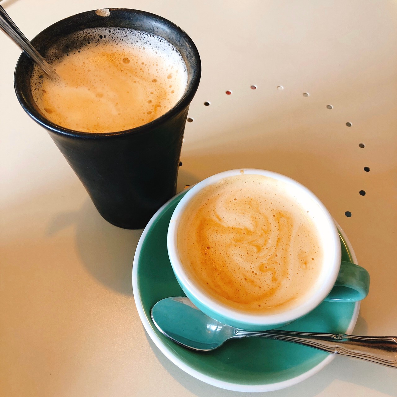 【Lina’s Coffee】パンケーキが美味しかったデュッセルドルフのカフェ｜ヴィーガンやグルテンフリー中心 | タビシタ