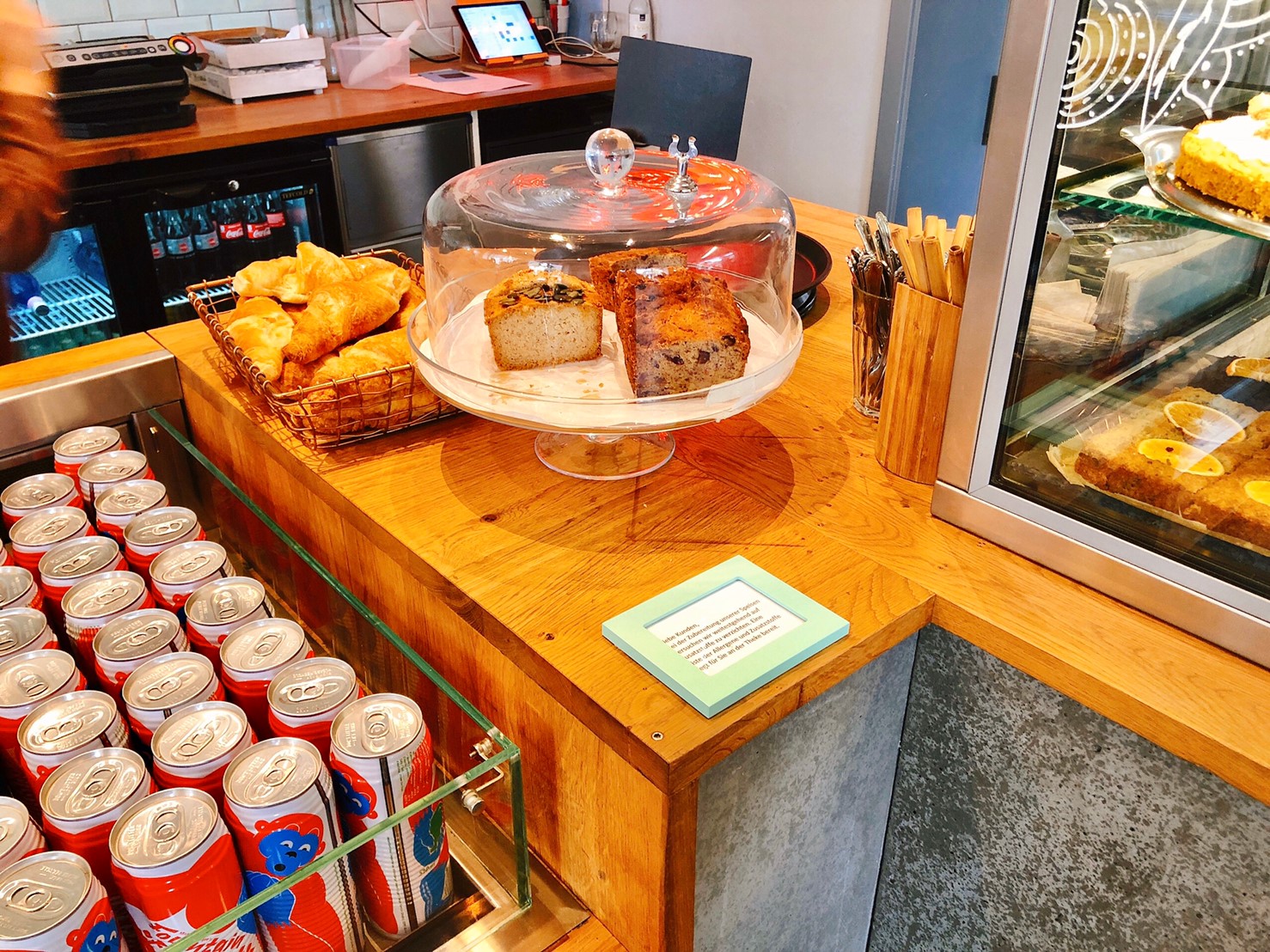 【Lina’s Coffee】パンケーキが美味しかったデュッセルドルフのカフェ｜ヴィーガンやグルテンフリー中心 | タビシタ